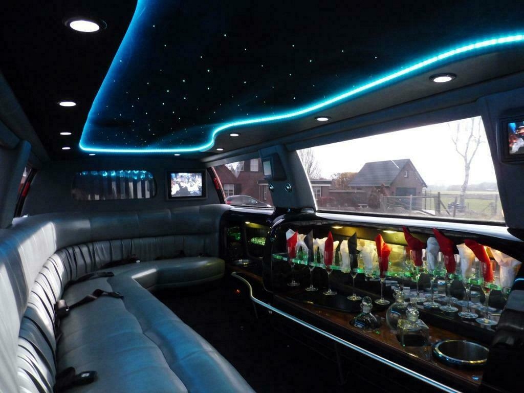 Ford Excursion Limousine | VIP-Limo